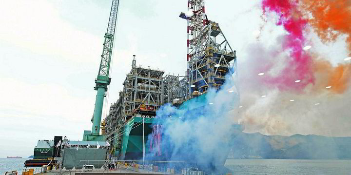 Petronas PFLNG DUA set for February sail away | Upstream Online
