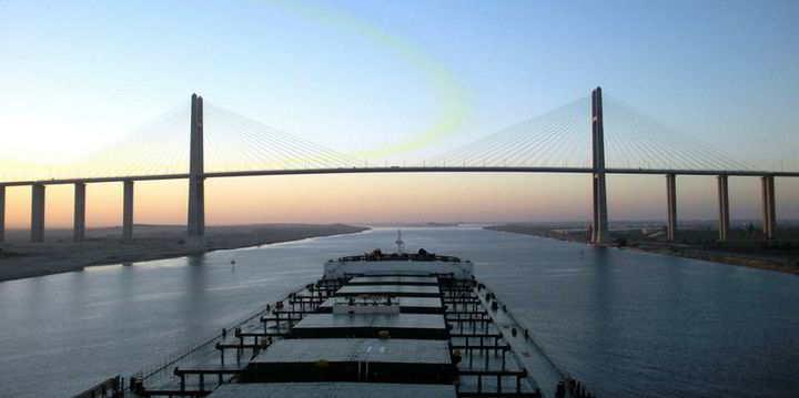 Suez Canal extends toll rebates for bulkers | TradeWinds
