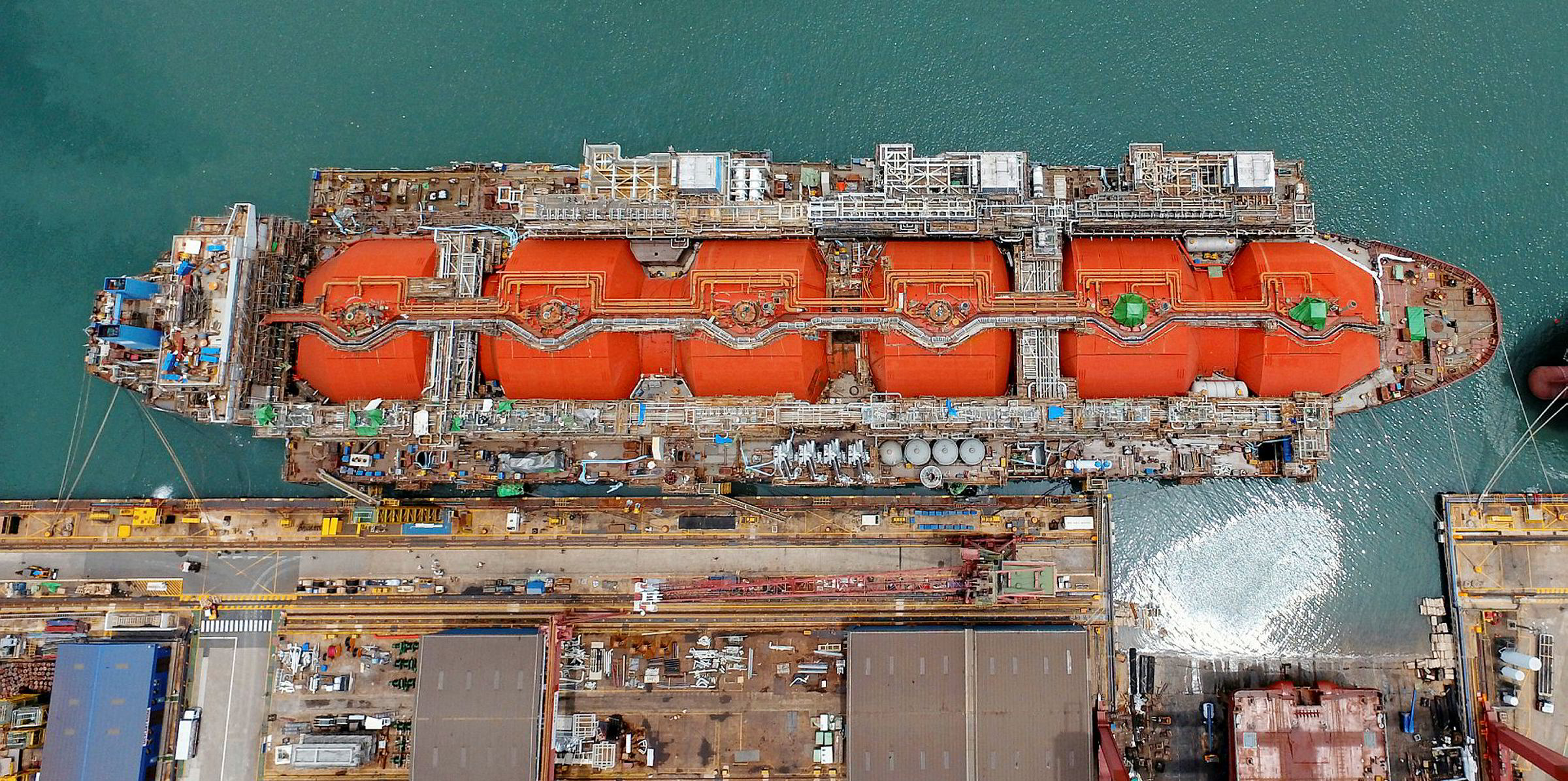 Keppel to take 30% stake in Gimi FLNG company | TradeWinds