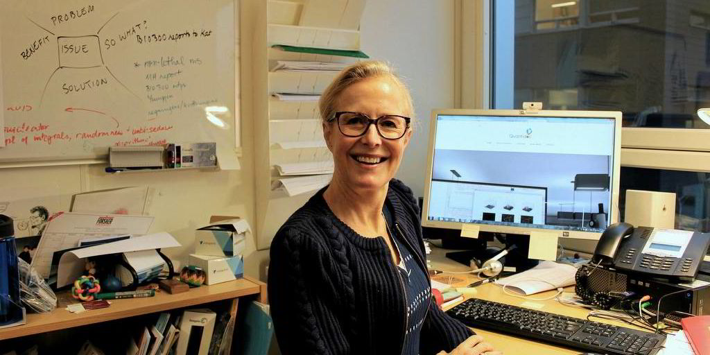 Forskere går sammen om å lage verktøy som kan si om laksen er frisk ...