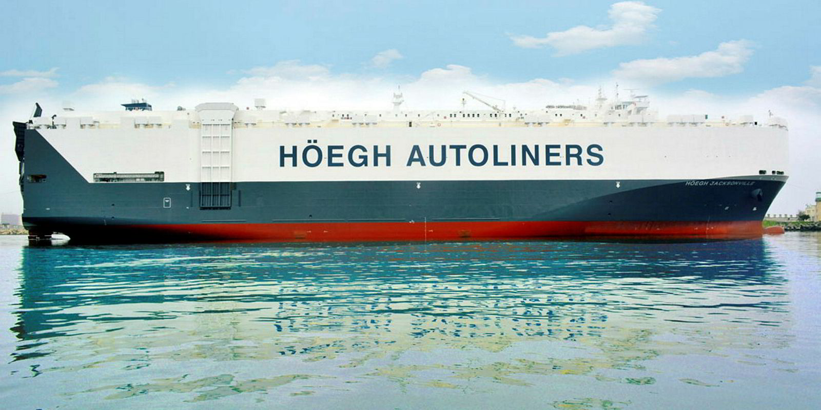 Hoegh Autoliners looking at LNG fuel | TradeWinds