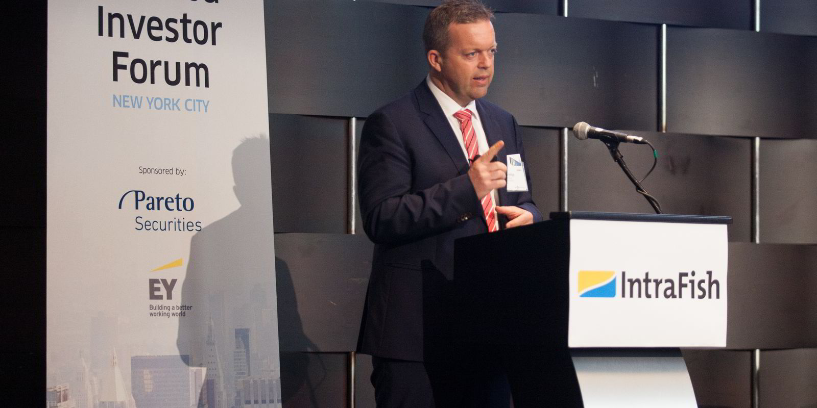 Marine Harvest 'donut' salmon farming concept gets green light ...