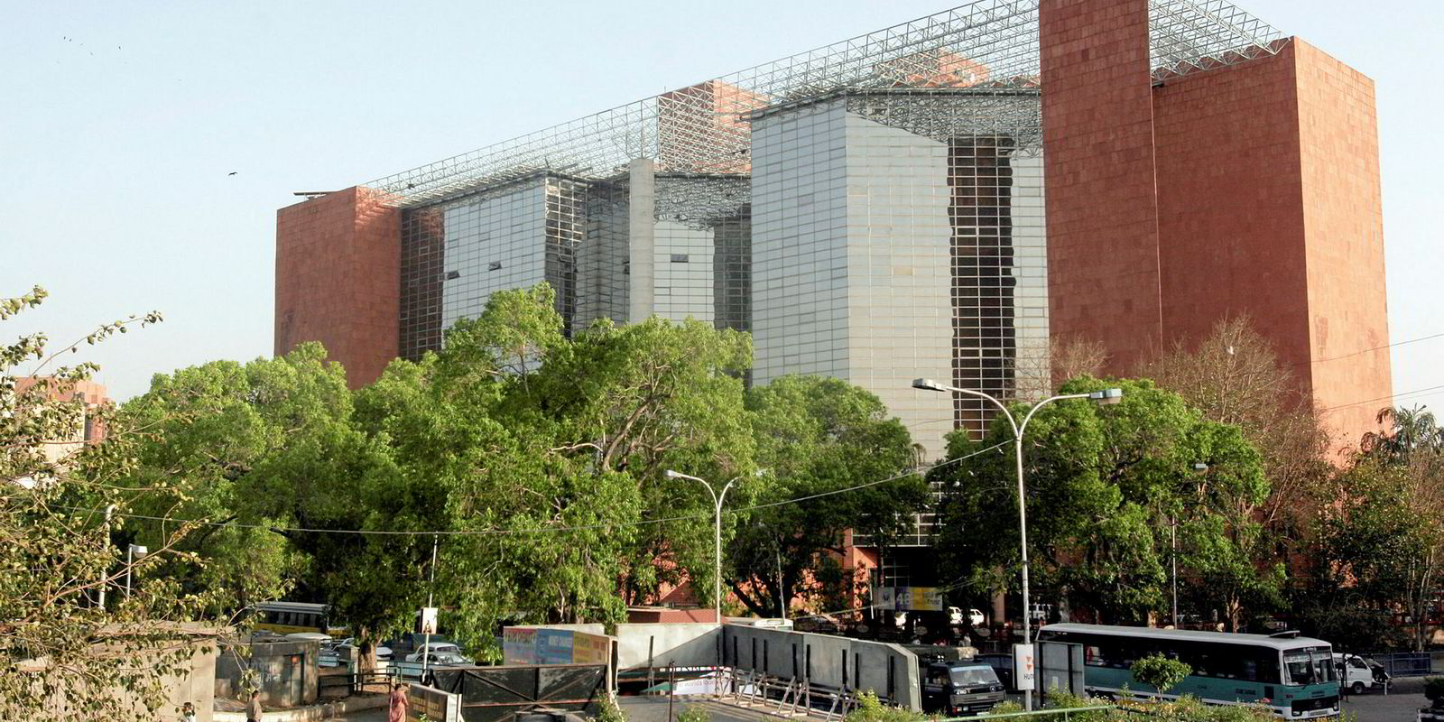 ONGC set to float Ratna process platform tender | Upstream Online