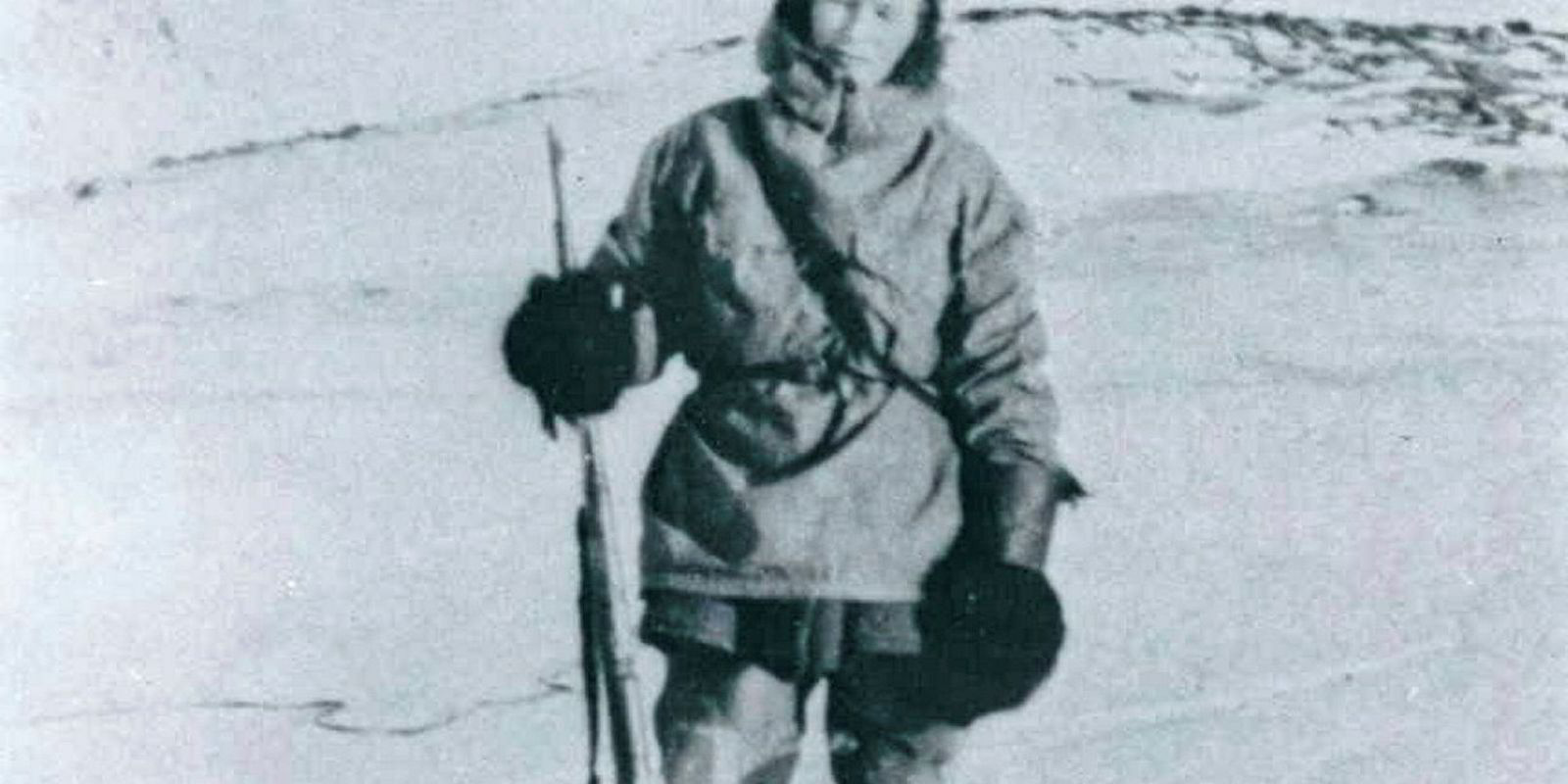 I to måneder sov han bredsides med sin døde kamerat i stummende mørke ...