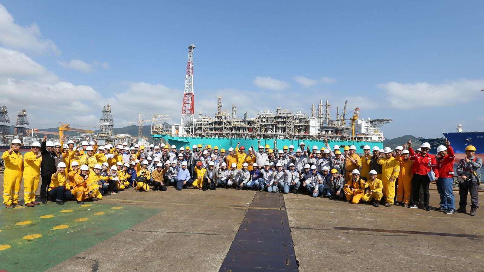 Petronas sails Satu PFLNG | Upstream Online