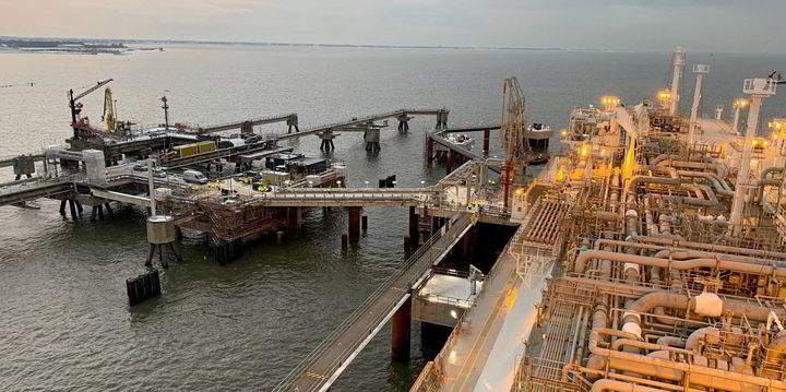 Wave of LNG import capacity emerges as decarbonisation moves intensify ...