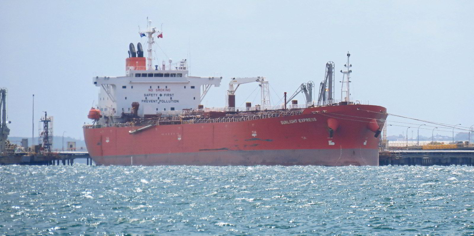 Clarksons says super-tight clean tankers could hit record $250,000 ...
