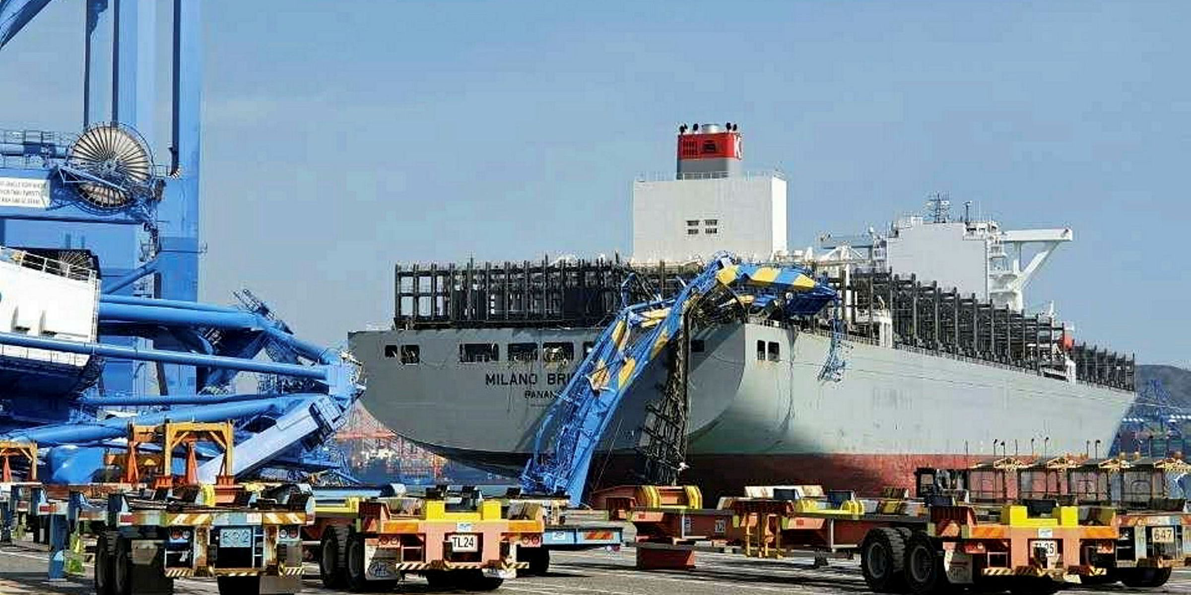 Safety questions raised after spectacular Pusan port crash | TradeWinds
