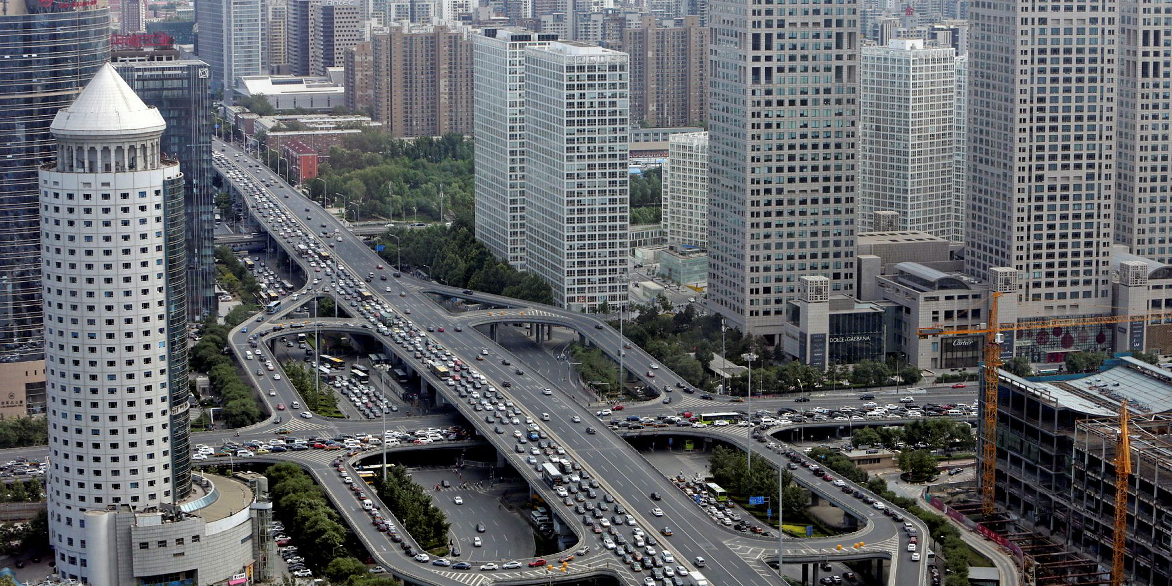 Beijing Gas reduces LNG imports after promise of pipeline supply ...