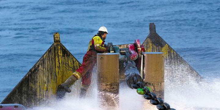 Second consecutive monthly rise in working OSV rigs | TradeWinds