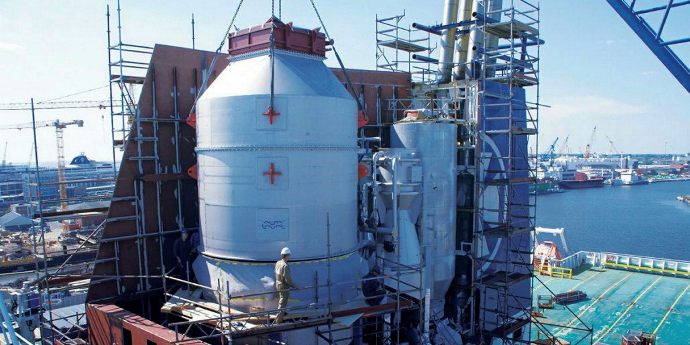 Bimco advises on scrubber water discharge | TradeWinds