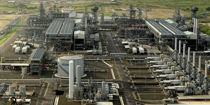 Crunch renegotiations over PLNG project | Upstream Online