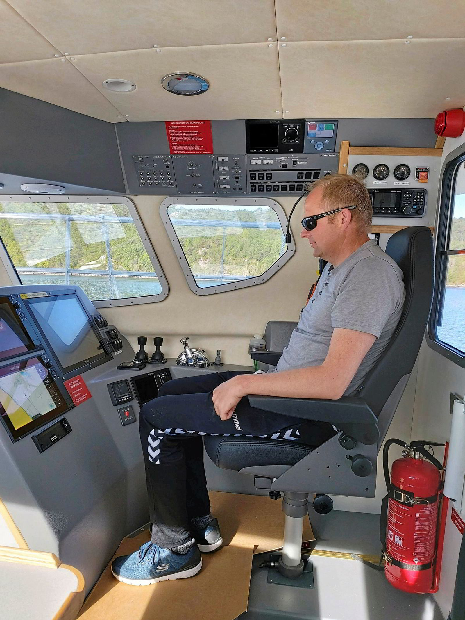 Fitjar-rederens nye Selfa har dobbelt opp med sidepropeller, og takler ...