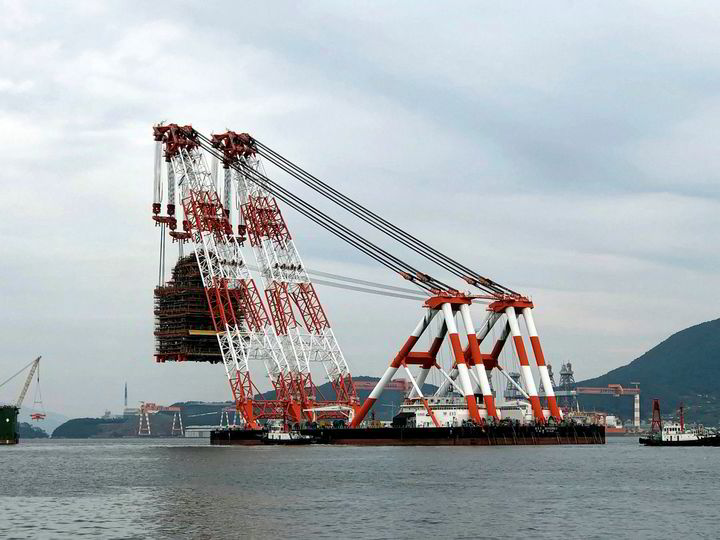 VIDEO: Lift marks milestone for Eni’s Mozambique-bound Coral Sul FLNG ...