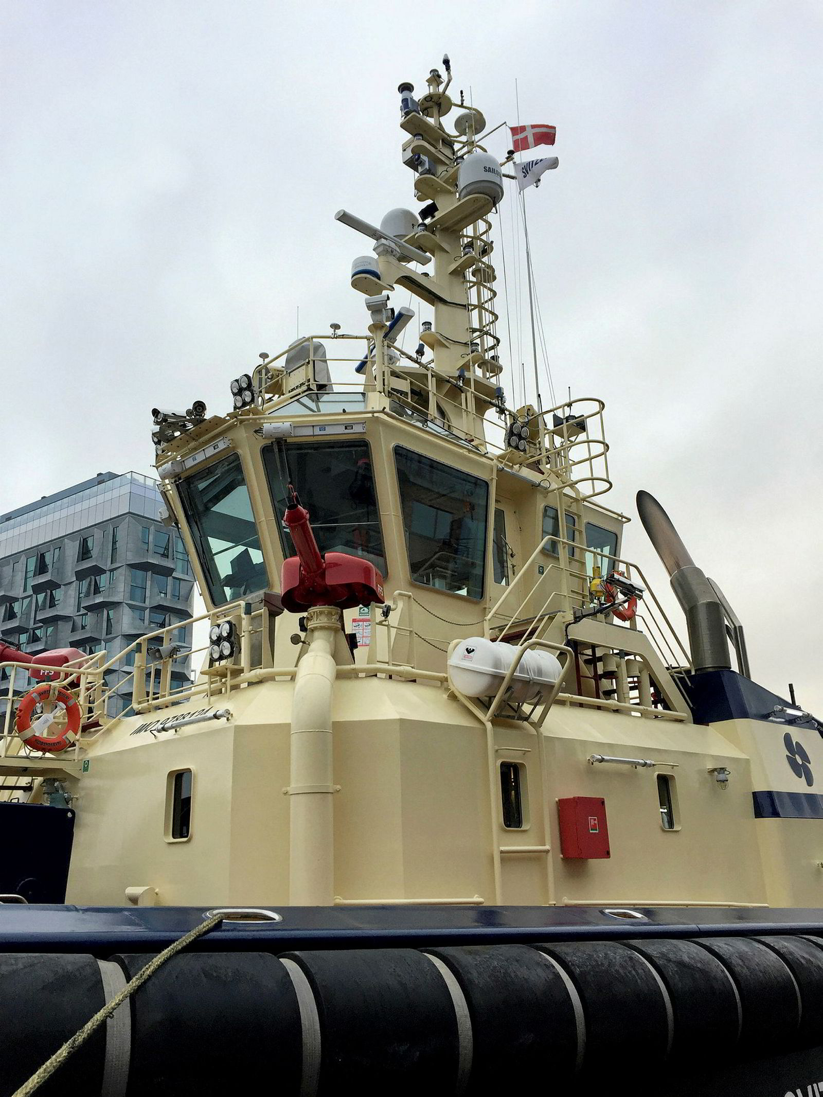 Svitzer tug parades its remote control capabilities | TradeWinds