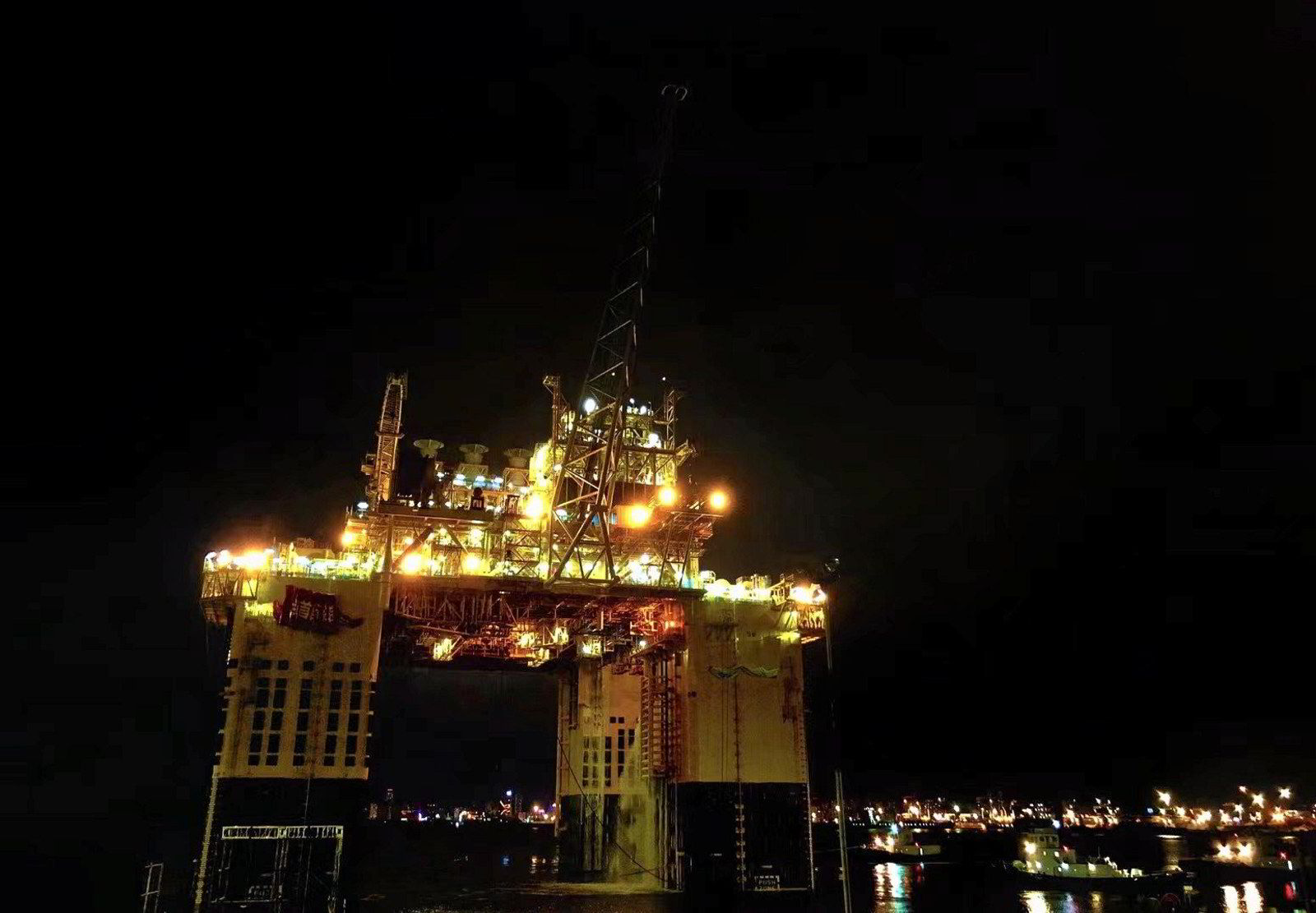 Video: CNOOC delivers giant South China Sea floater as first gas nears ...