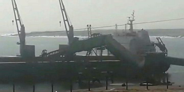 Conveyor belt collapses on to Greek bulker | TradeWinds