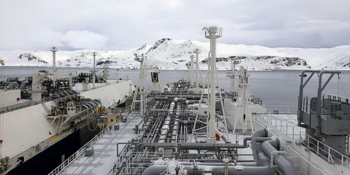 Russia fires up LNG transshipment action off Kildin Island as winter ...