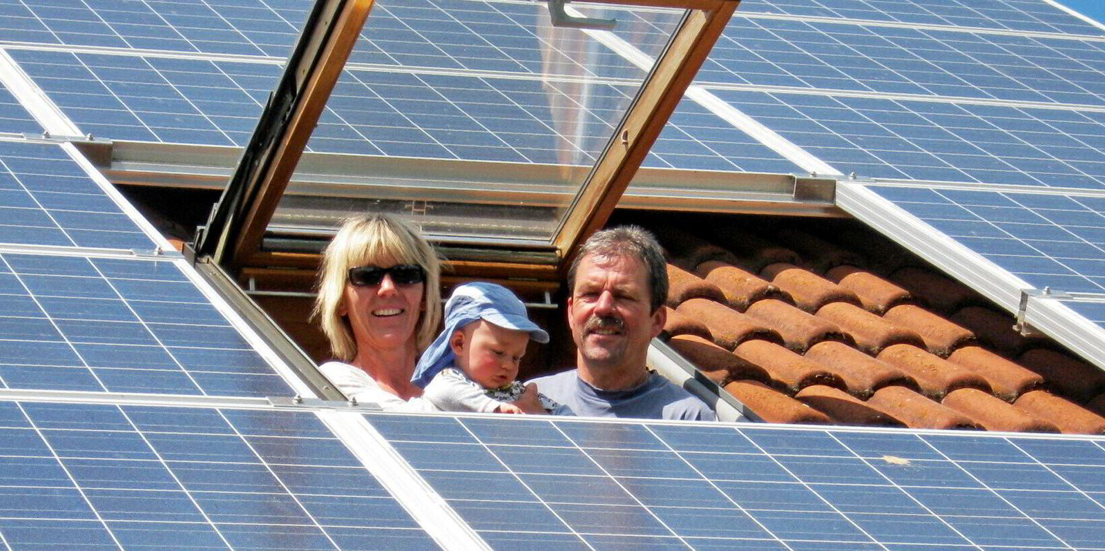 Homeowner rooftop boom pushes German solar additions to almost 5GW ...