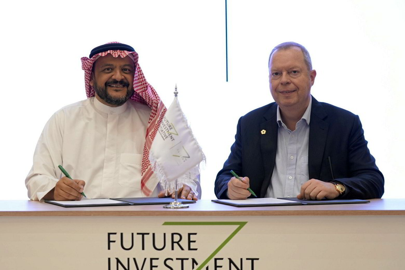 'Test electrolyser' | 2.2GW Neom megaproject to supply Aramco e-fuels ...