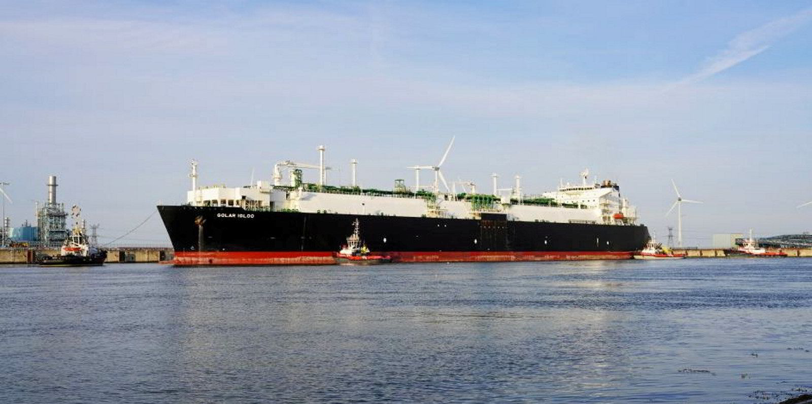 First Eemshaven FSRU arrives with two LNG cargoes en route | TradeWinds