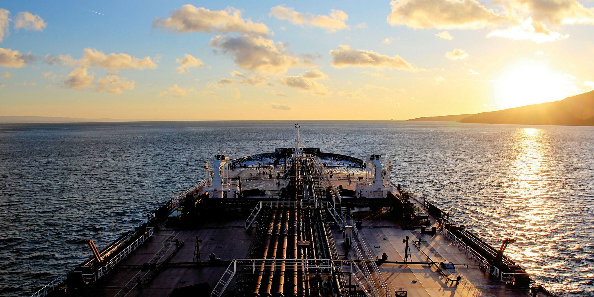 Suezmax Chartering disbands tanker venture | TradeWinds