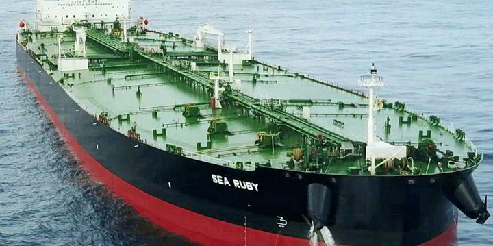 Occidental Petroleum fixes one-year VLCC charters at firm rates ...
