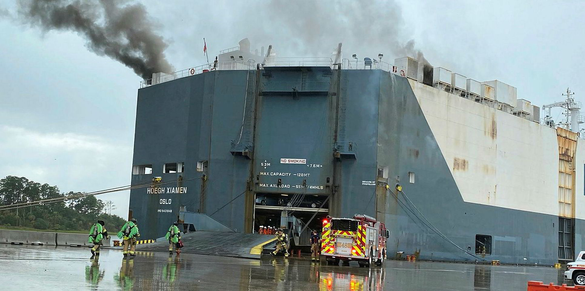 Hoegh PCTC suffers explosion after fire breaks out in US port | TradeWinds