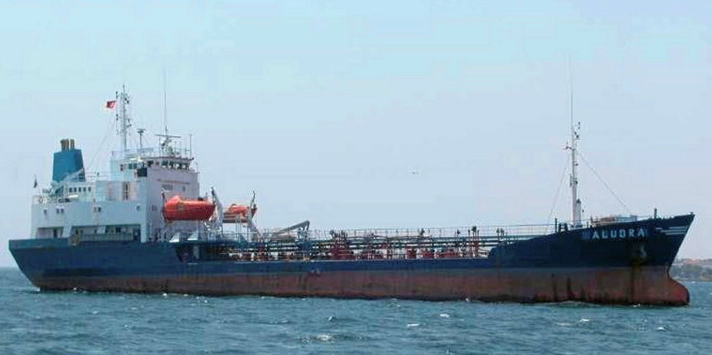 Middle East pirate threat ramps up as tanker boarded | TradeWinds