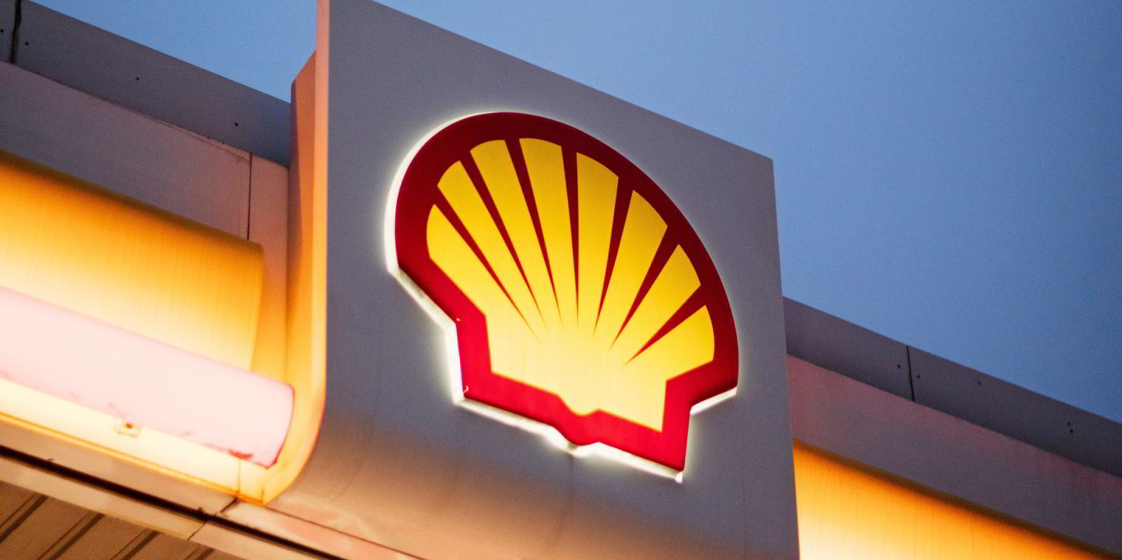 Shell doubles down Down Under with second big Australia green power ...