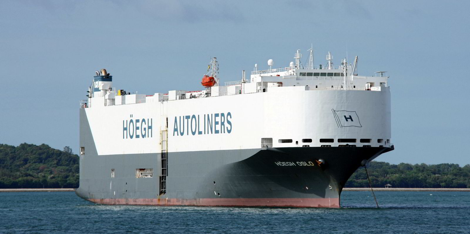 Car carrier owners unfazed by newbuilding glut as cars get loaded into ...
