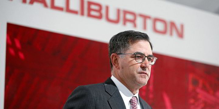 Halliburton moves three fracking fleets from gas to oil basins ...