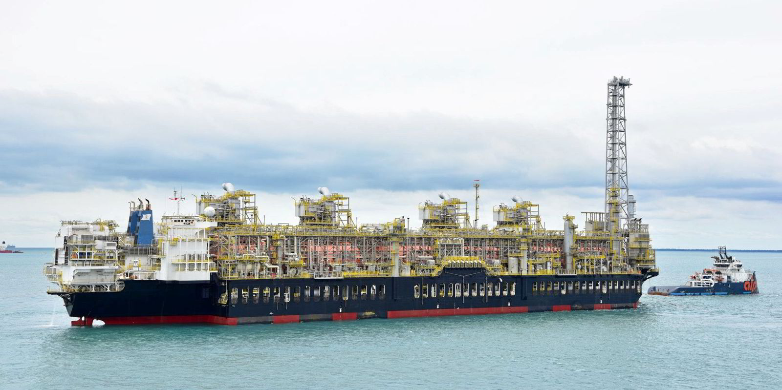 Golar FLNG unit arrives off BP’s Mauritania-Senegal gasfield | TradeWinds