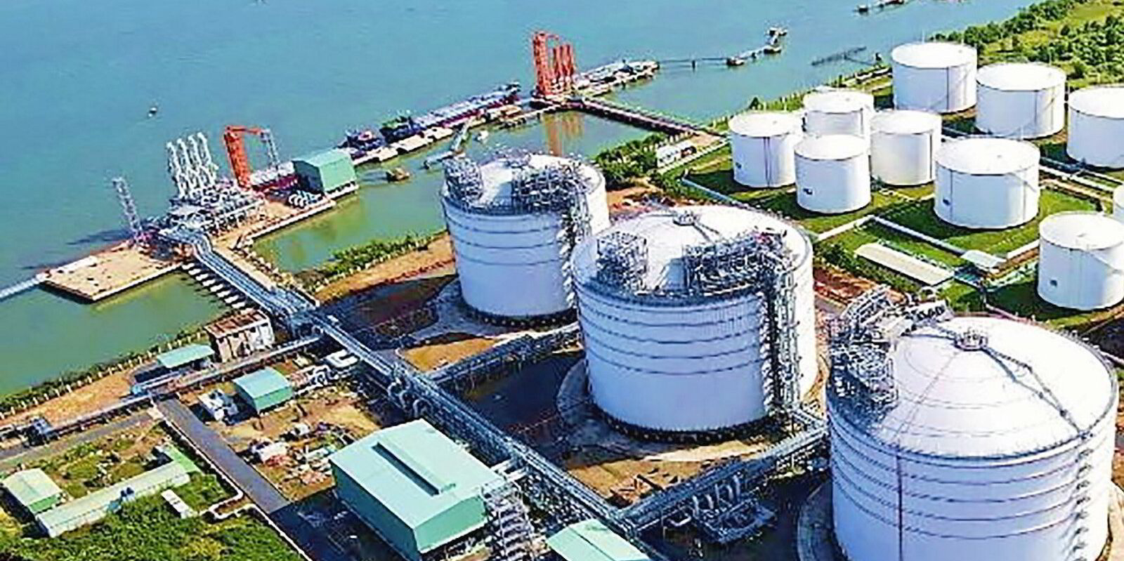 New small-scale LNG initiative to transport liquefied gas to China ...
