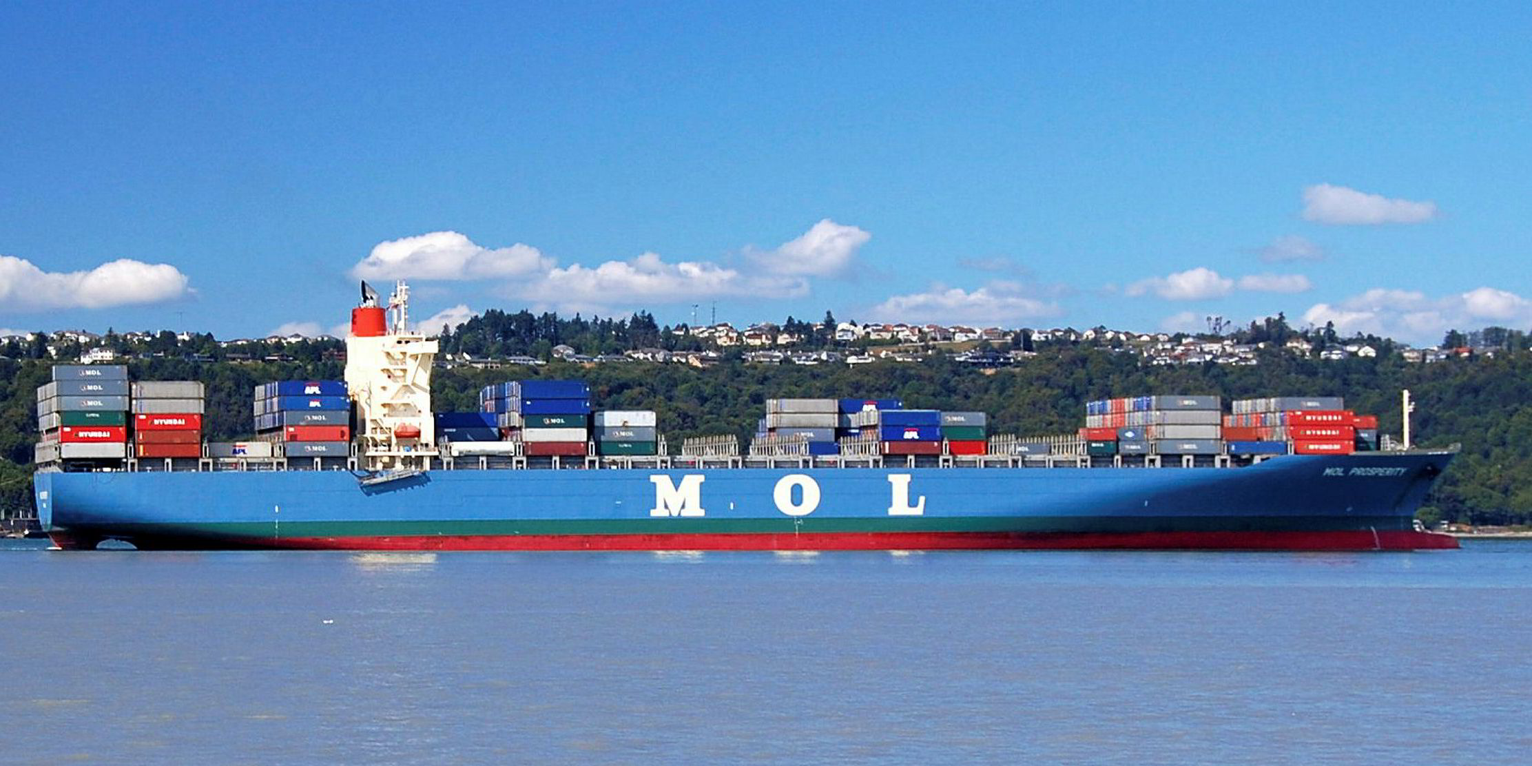 MOL boxship adrift after fire; two crew badly hurt | TradeWinds