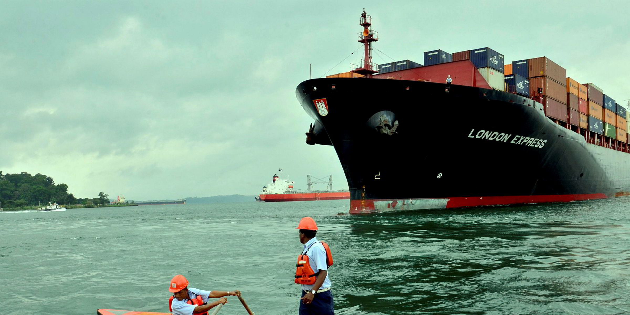 Panama boosts transpacific trade by sanctioning bigger boxships ...