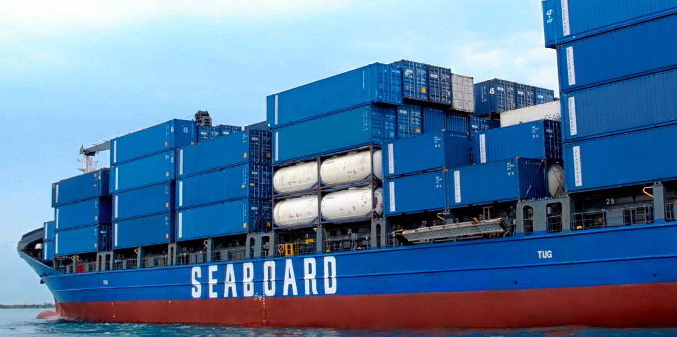 AD Ports creates liner giant with $800m takeover of Global Feeder ...