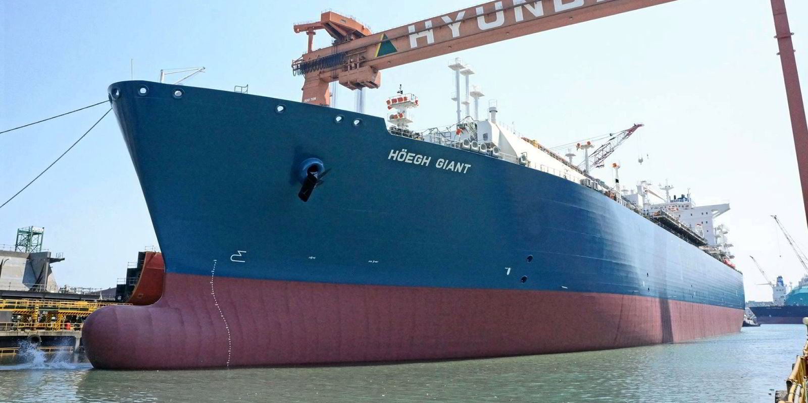 Hoegh LNG fleet is ‘sold out’ with newly free FSRU | TradeWinds
