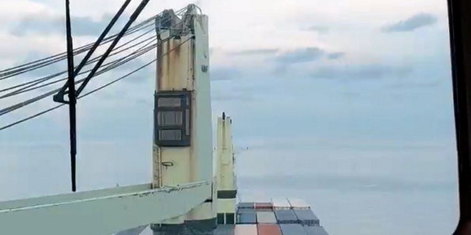 Abu Dhabi Ports linked to $2bn swoop for Meratus bulker and container ...