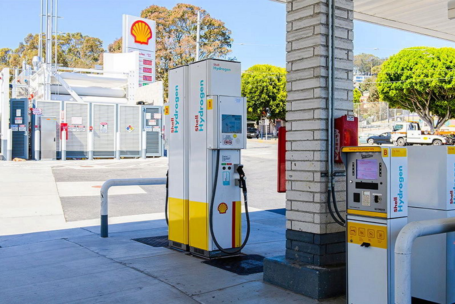 Shell to permanently close all of its hydrogen refuelling stations for ...