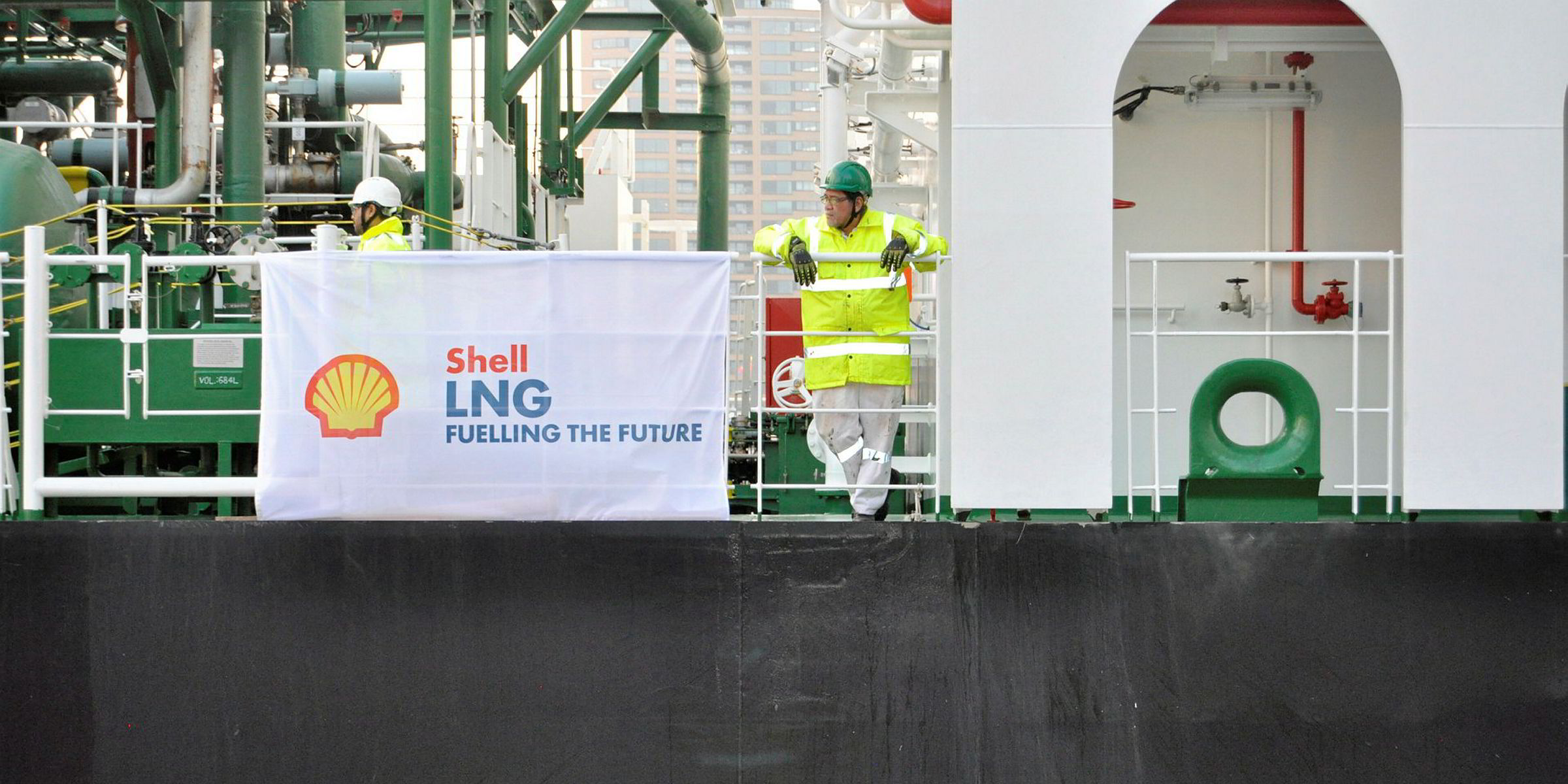 Shell spearheads global march in LNG bunkering | TradeWinds