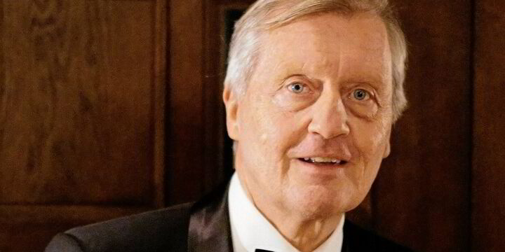 Norwegian shipowner Aage Thoen swooping for bulkers and offshore wind newbuildings | TradeWinds