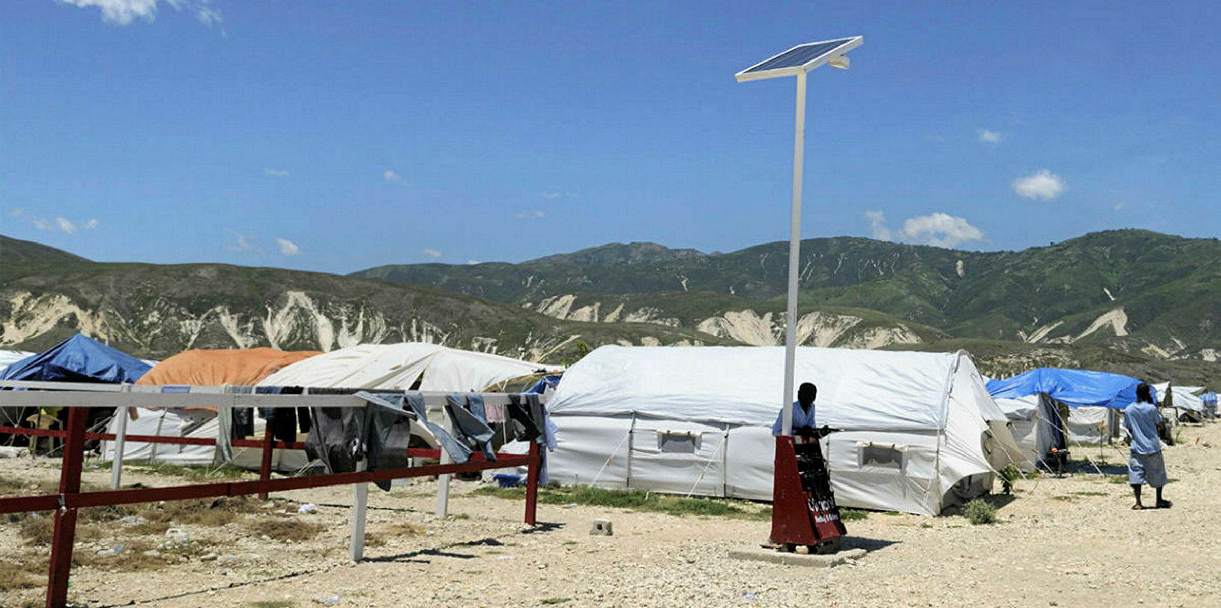 Solar mini-grids key to 'humanitarian toolkit' at refugee camps: report ...
