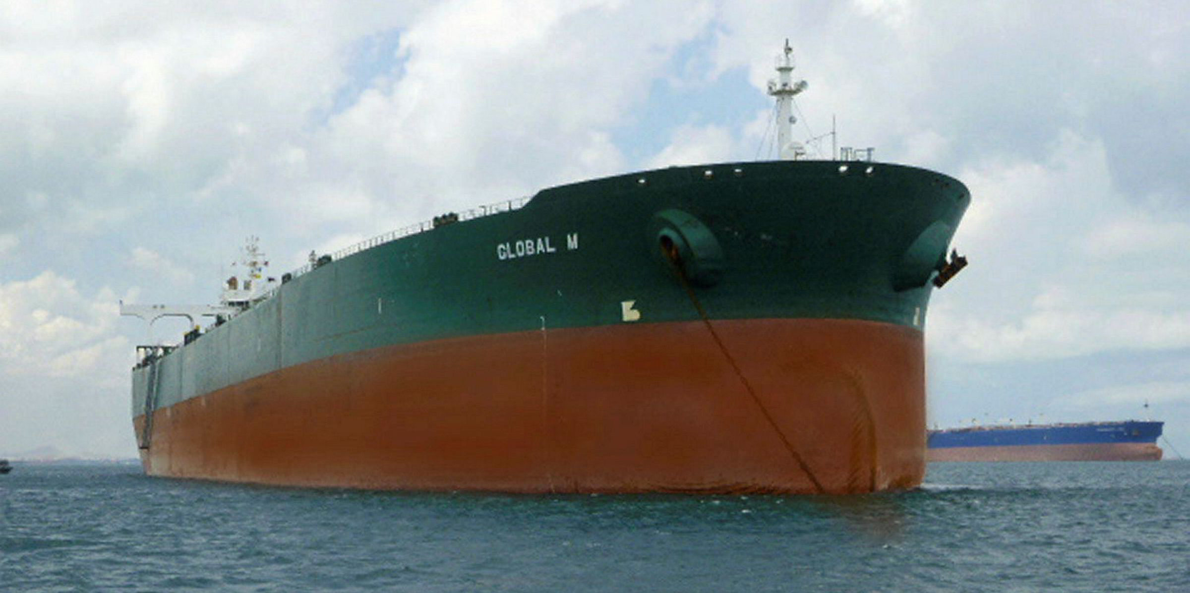 Sentek Marine makes suezmax debut with $224m order | TradeWinds