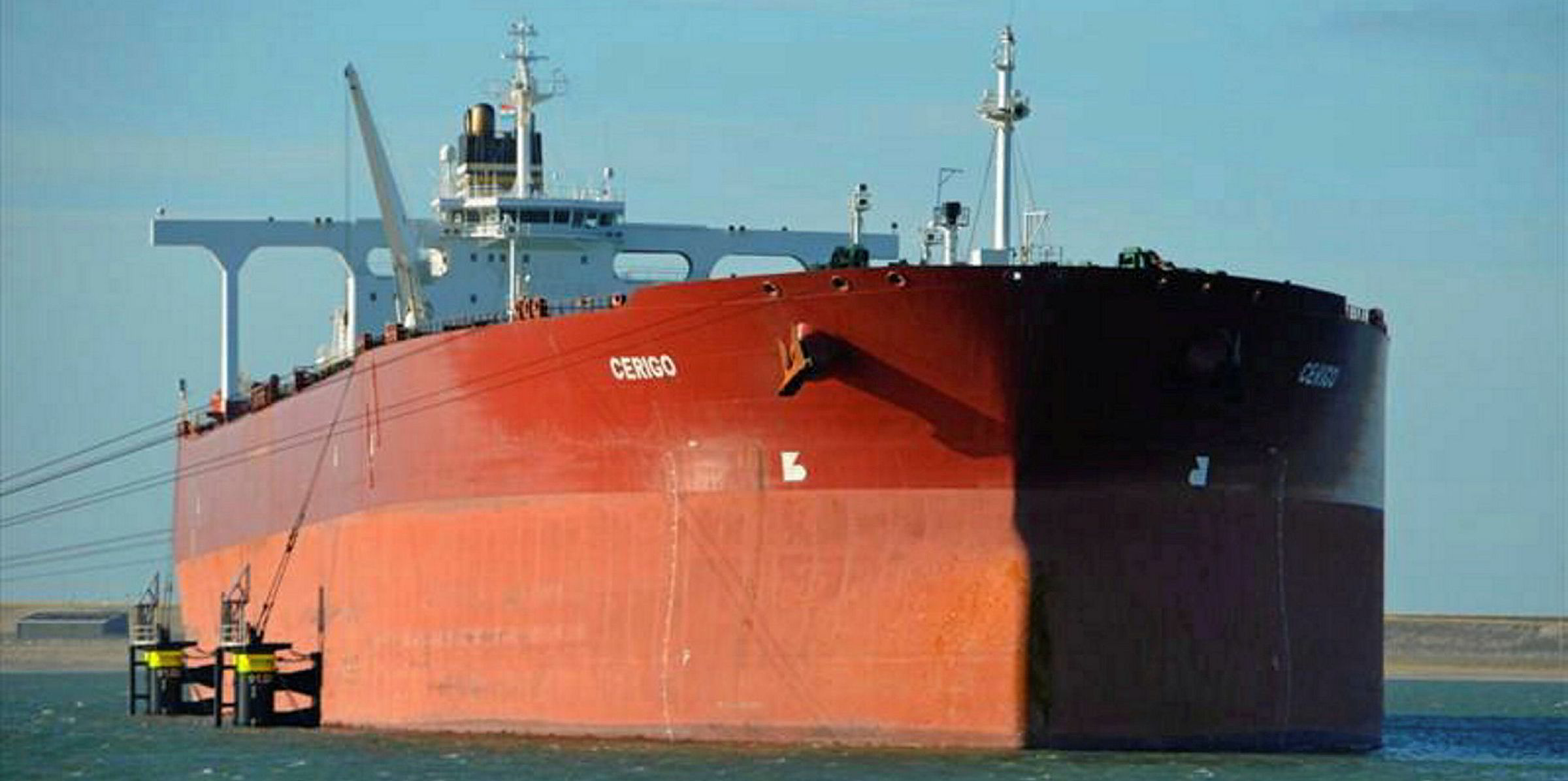 Mysterious new Dubai manager takes third ageing VLCC | TradeWinds