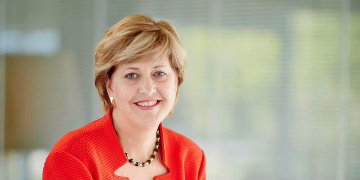 Susan Dio hands on BP Shipping baton to Carol Howle | TradeWinds