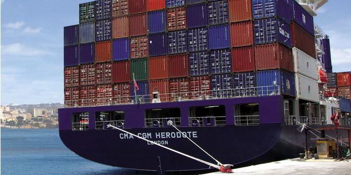 Container ship charter rates plunge 20% as default fears rise | TradeWinds