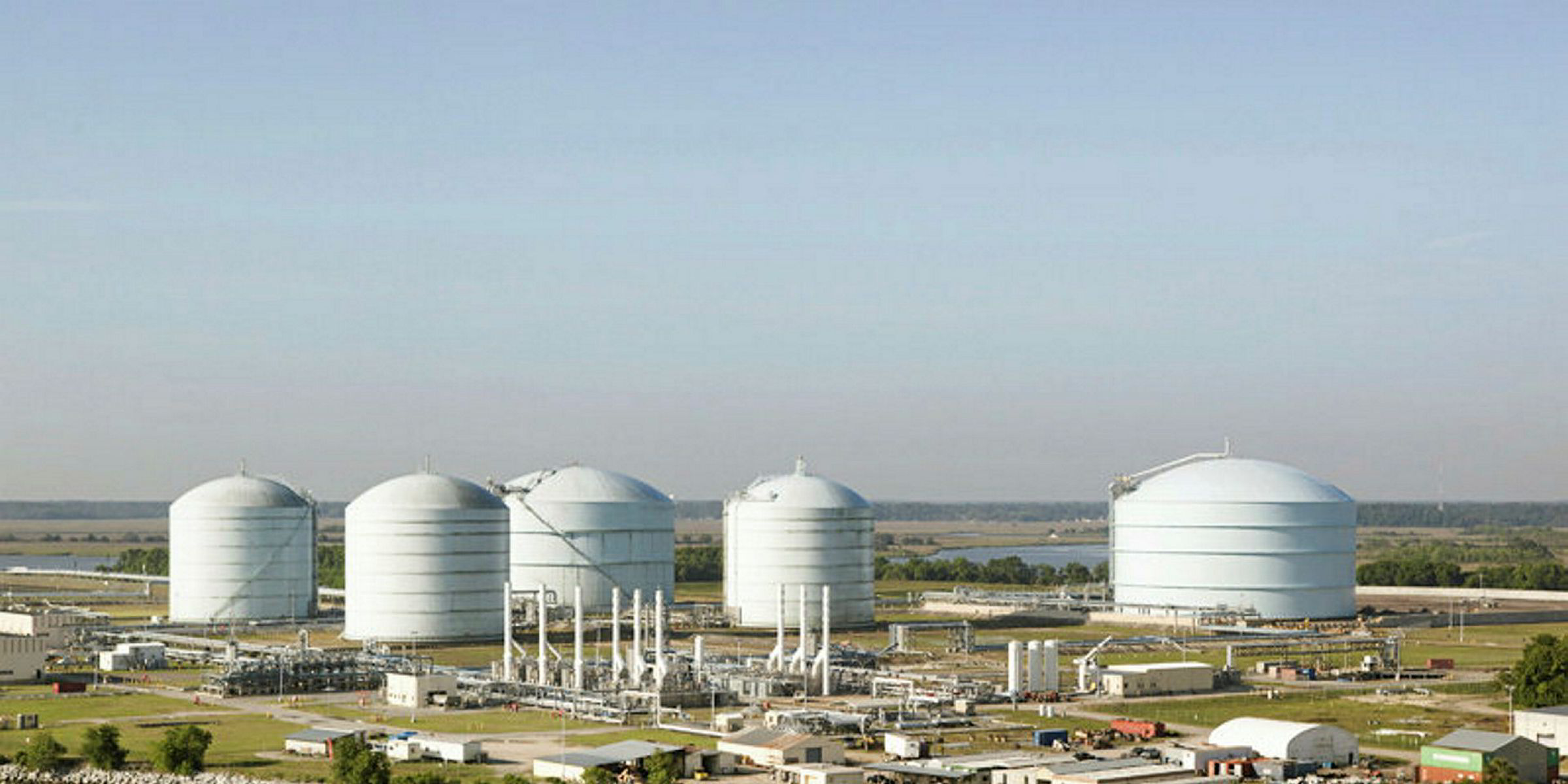 Elba cleared to install LNG trains | Upstream Online