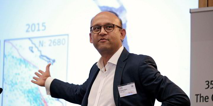 Sanjay Mehta pencils in $630m order for LNG-fuelled VLCCs | TradeWinds