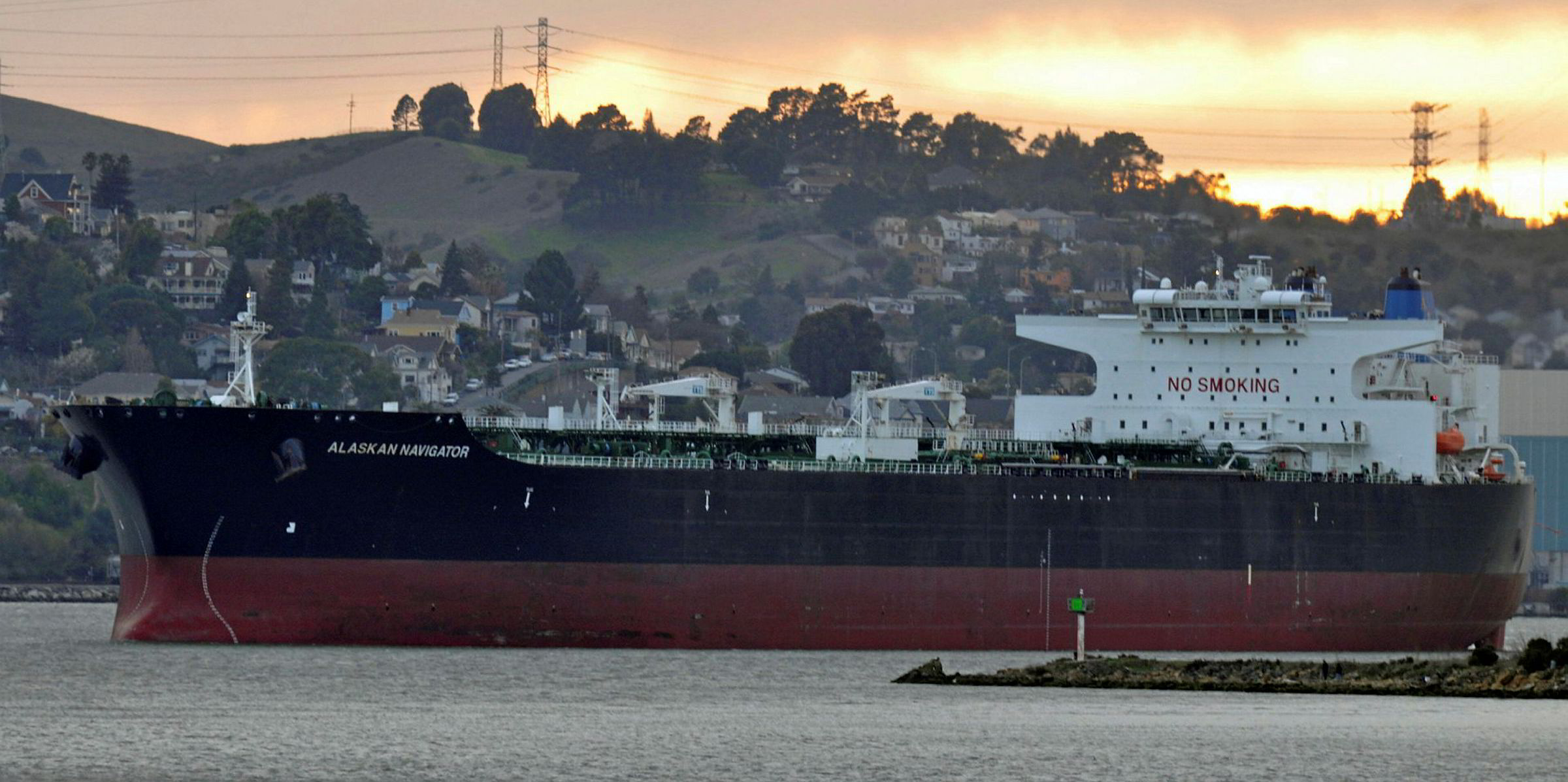 Jones Act tankers getting in on oil price collapse bonanza | TradeWinds